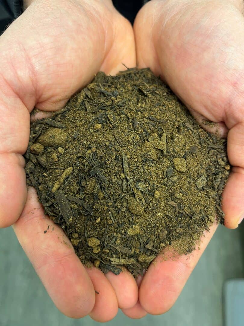 Topsoil by the Tonne Across Surrey | Buy now